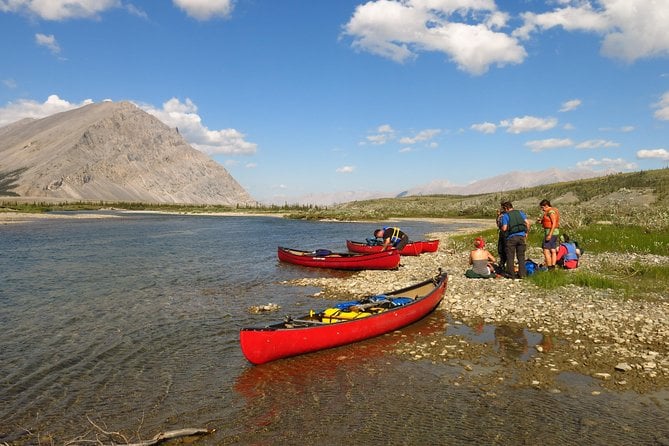 Tour Viaje En Canoa Por El Río Wind En El Norte De Yukón | Visita Canadá