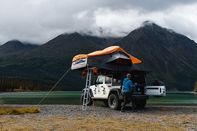 Tour Jeep Wrangler y carpa en la azotea | Visita Canadá