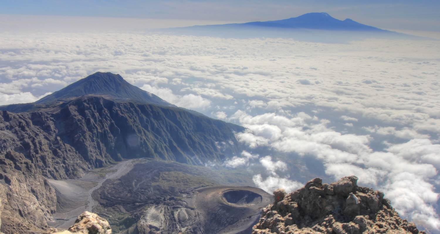 Tour 4 días de trekking asequible por el Monte Meru | Visita Tanzania